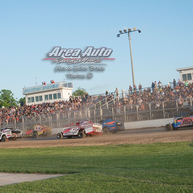 Weedsport Speedway – Home of the Fastest Cars and the Biggest Stars!
